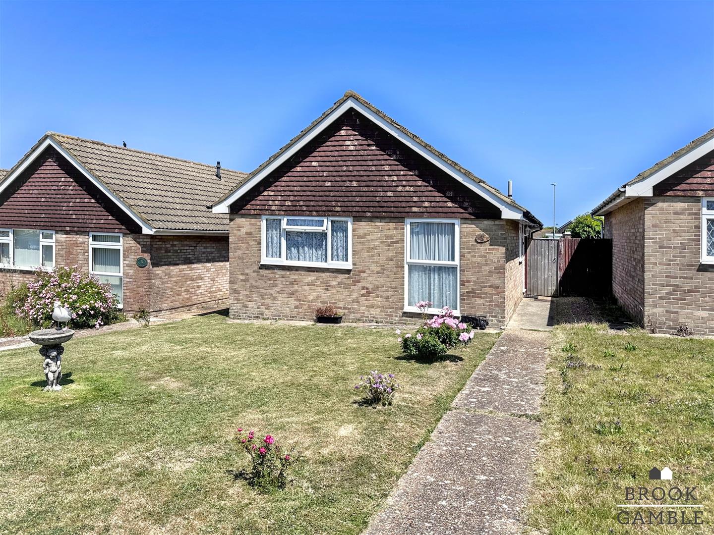 For Sale: Bungalow in Magnolia Walk, Eastbourne